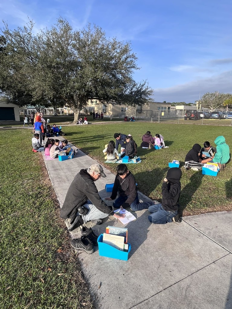 Live Feed | Warfield Elementary School